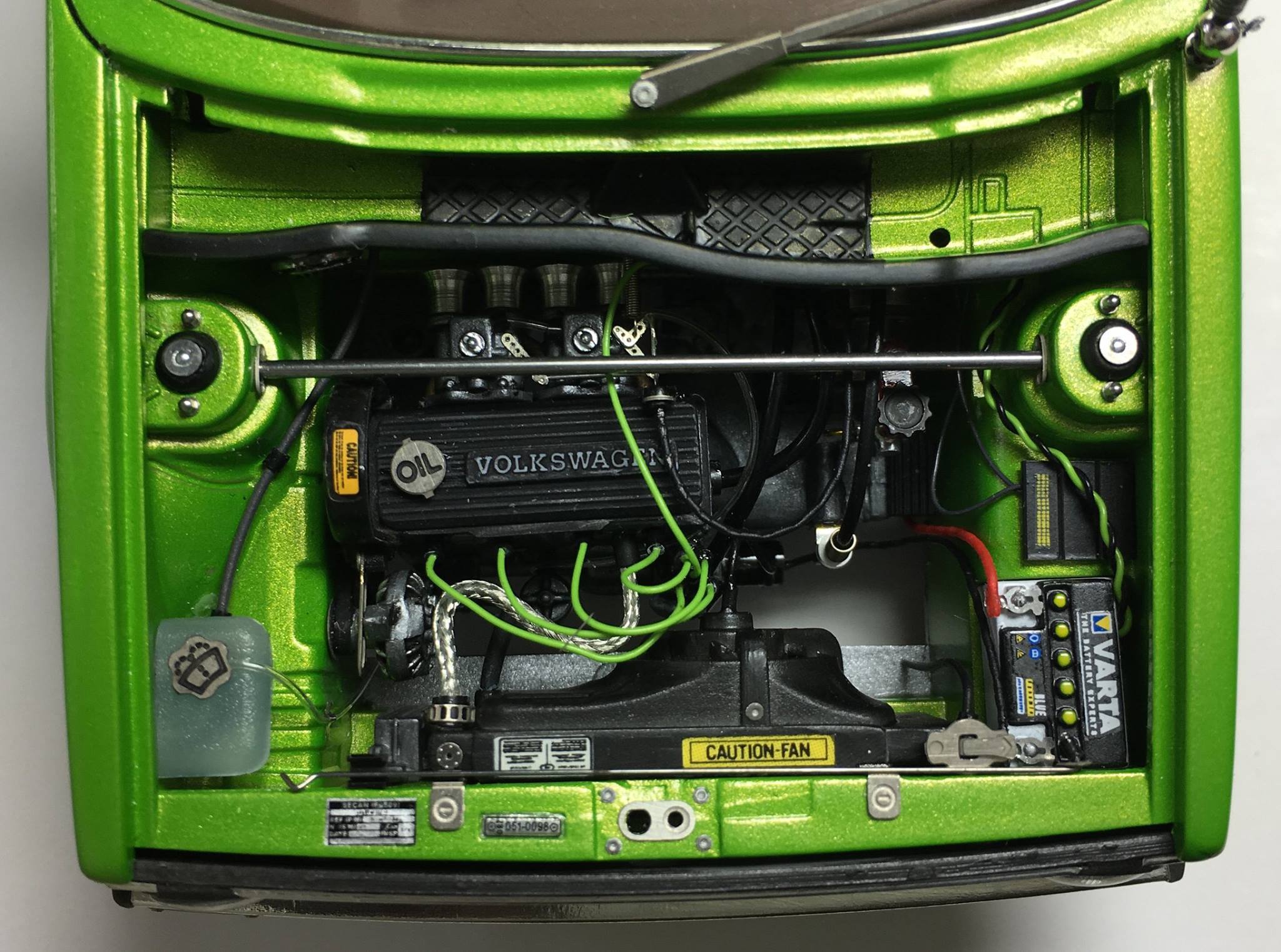 Caps for scale model car builders – Highlight Model Studio