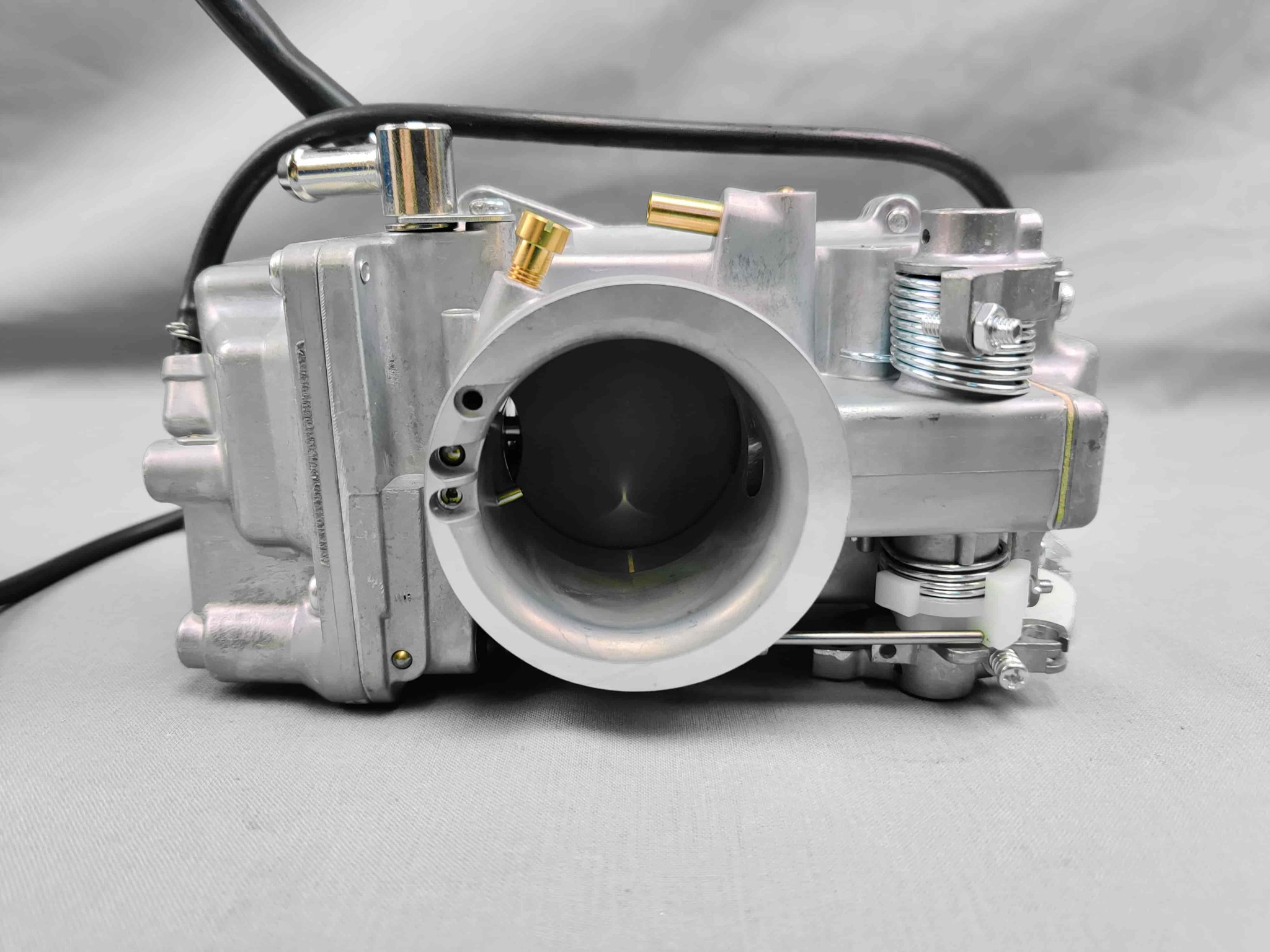 Kaasutin HSR 42mm, Mikuni HSR42 vastaava korvauskaasutin – CFLINE.FI