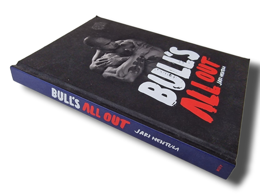 Kirja (Bull's All Out - Jari Mentula) - Salamakauppa