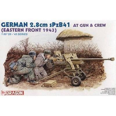 German 2.8cm anti-tank gun sPzB41 with Crew (Eastern front 1943)
