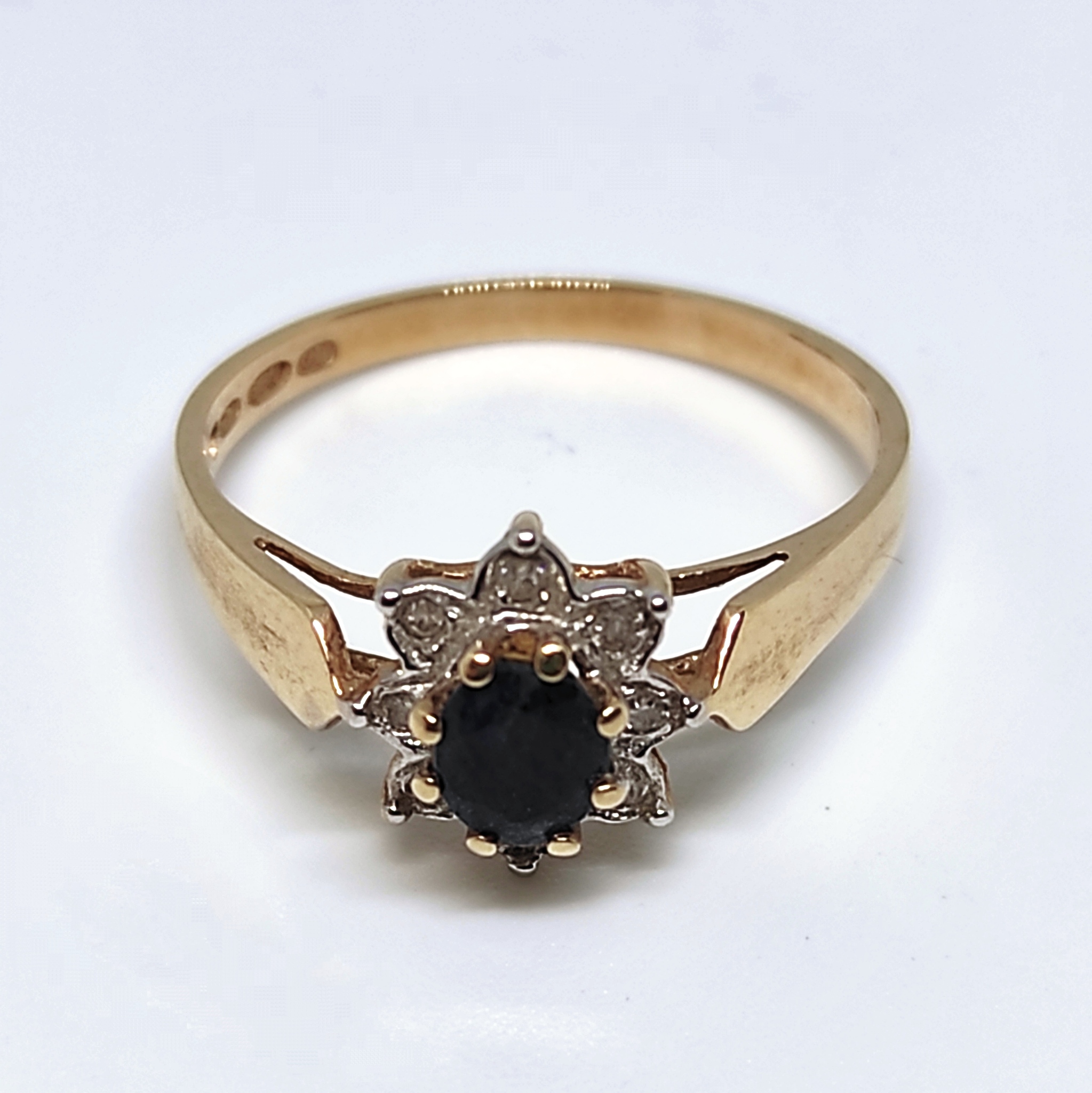 Diana sormus – Koruale