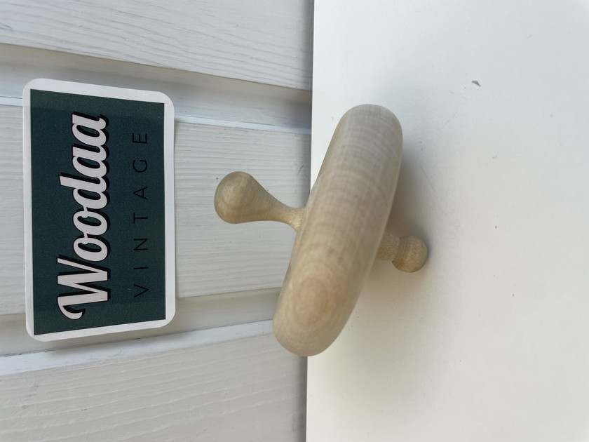 Wooden Spinner – Vintage Woodaa