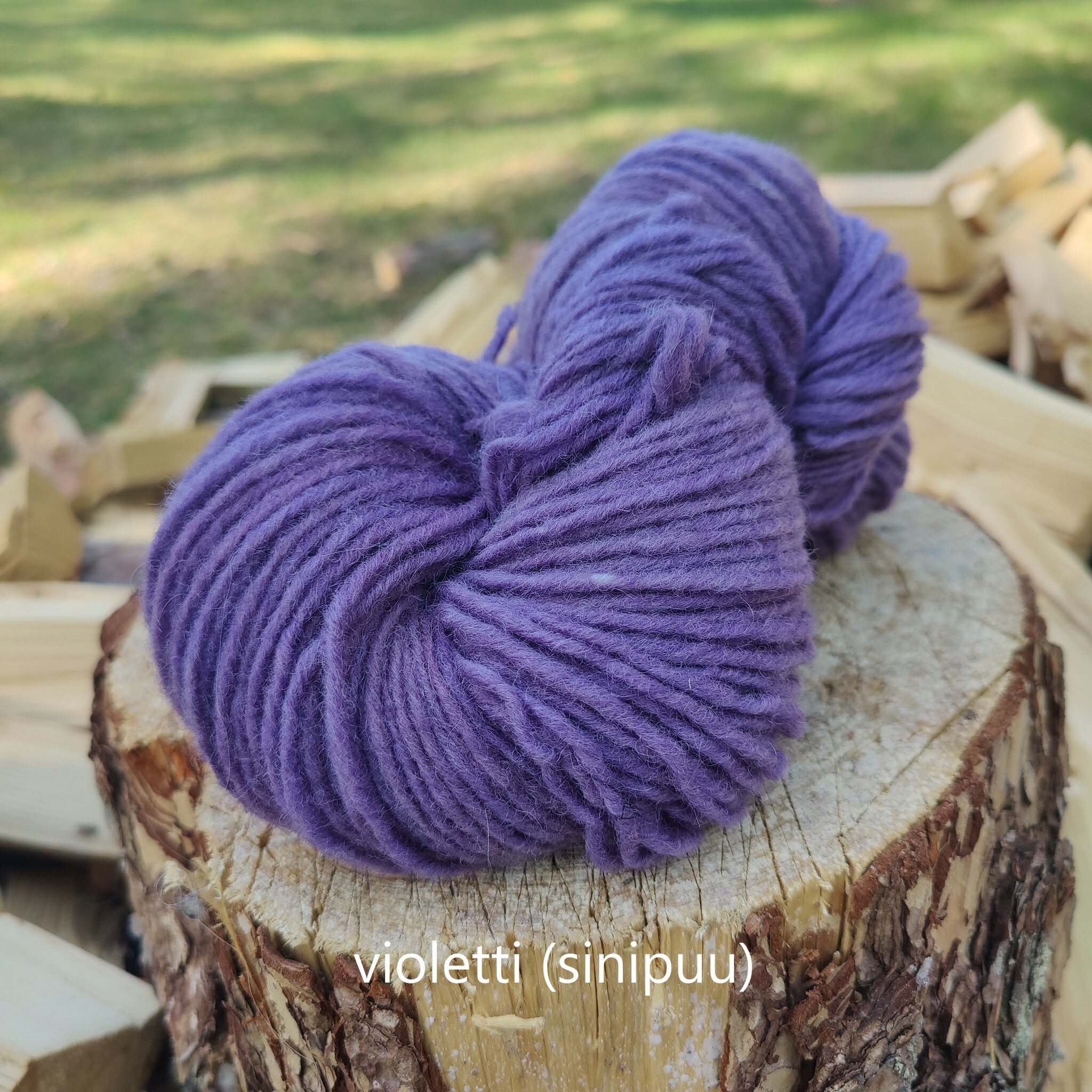 Päivillanka Muhku (100g/80m) Kotimainen, pehmeä ja paksu hahtuvalanka ...