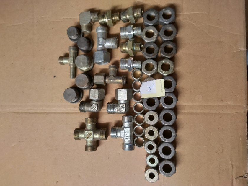 12. Putkiliittimiä 46kpl YLI 50€ TILAUKSIIN - EP-hydrauliikka