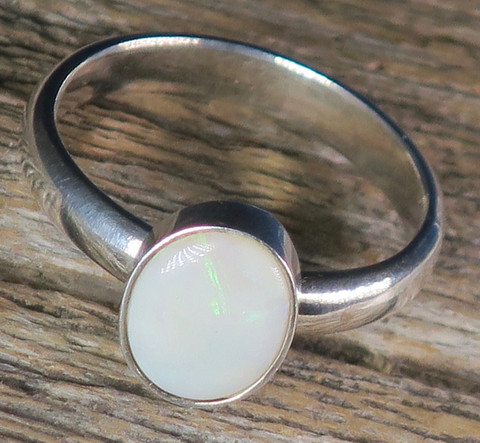 Opaali kivet ja korut – Kivikauppa Qii