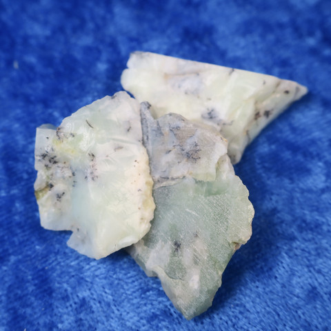 Opaali kivet ja korut – Kivikauppa Qii