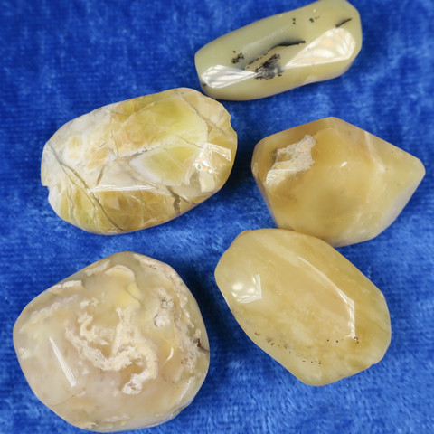 Opaali kivet ja korut – Kivikauppa Qii