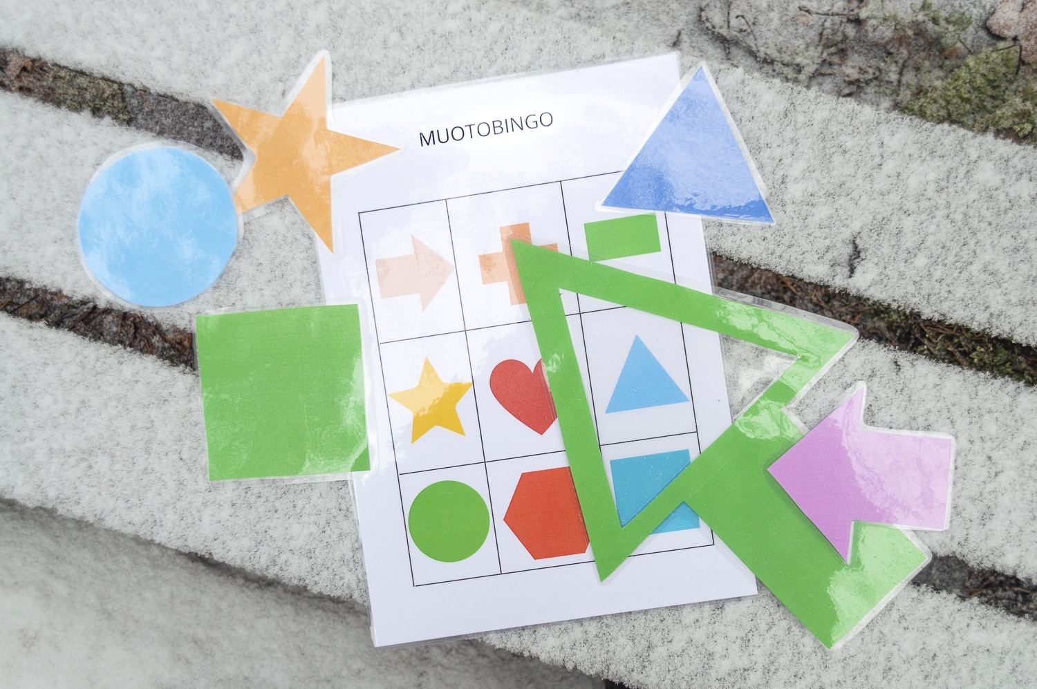 Muoto, muodot, varhaiskasvatus, toiminnallinen matikka, kolmio, neliö ...